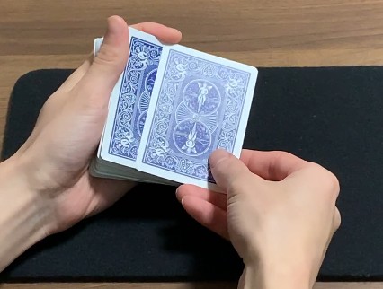 【トランプマジックテクニック解説】チェンジのやり方・コツ | TANECOLE MAGIC