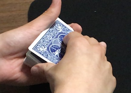 【トランプマジックテクニック解説】ティルトのやり方・コツ | TANECOLE MAGIC