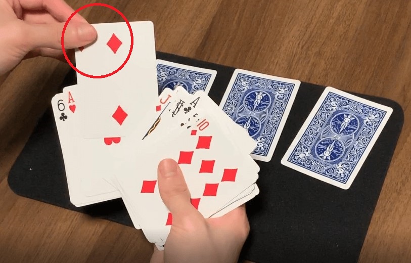 インポッシブルピックアップの種明かし・解説｜4人同時に行うカード当て | TANECOLE MAGIC