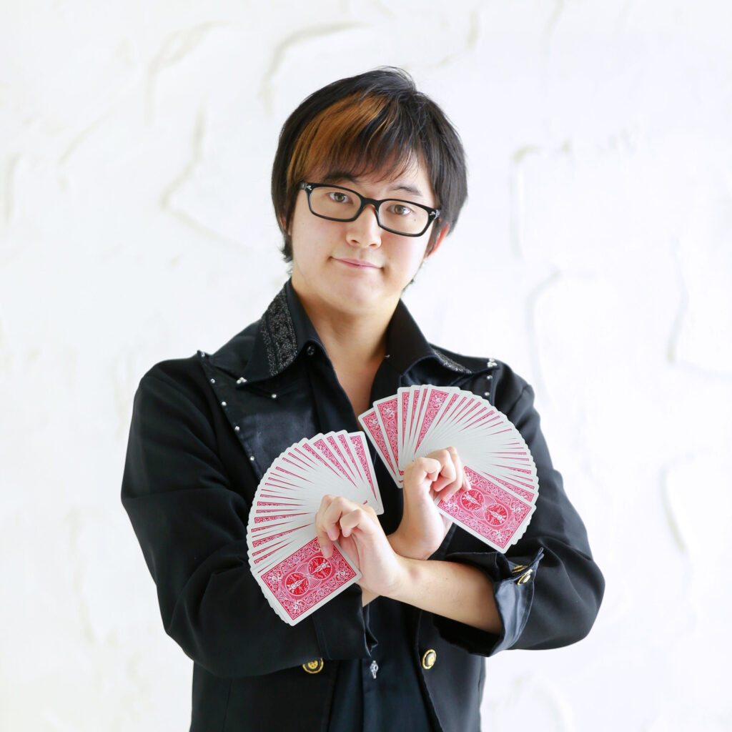 マジシャン輝（Teru） プロフィール | TANECOLE MAGIC