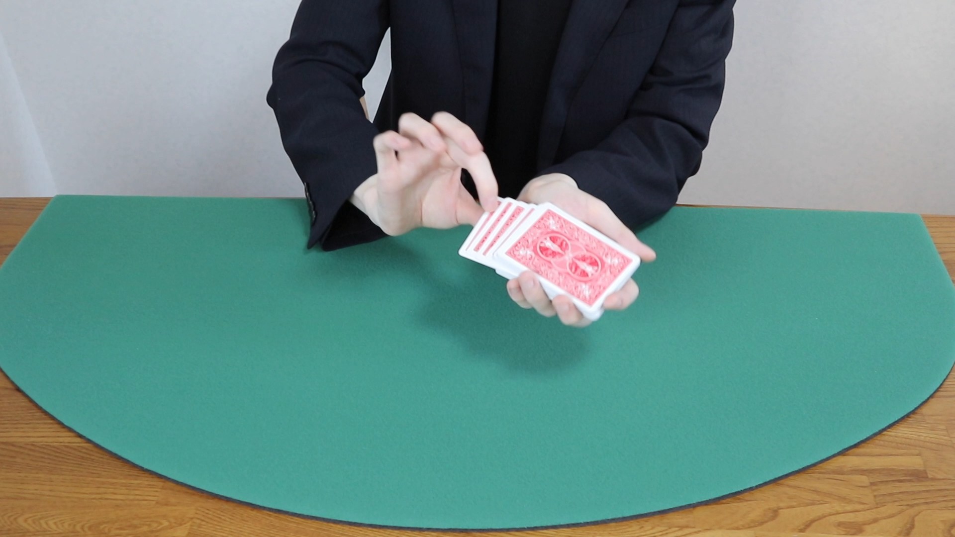 ワイルド・ゲス｜2重3重に驚く衝撃のカード当て | TANECOLE MAGIC