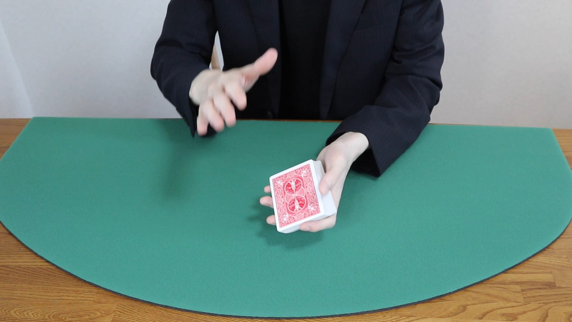 ワイルド・ゲス｜2重3重に驚く衝撃のカード当て | TANECOLE MAGIC