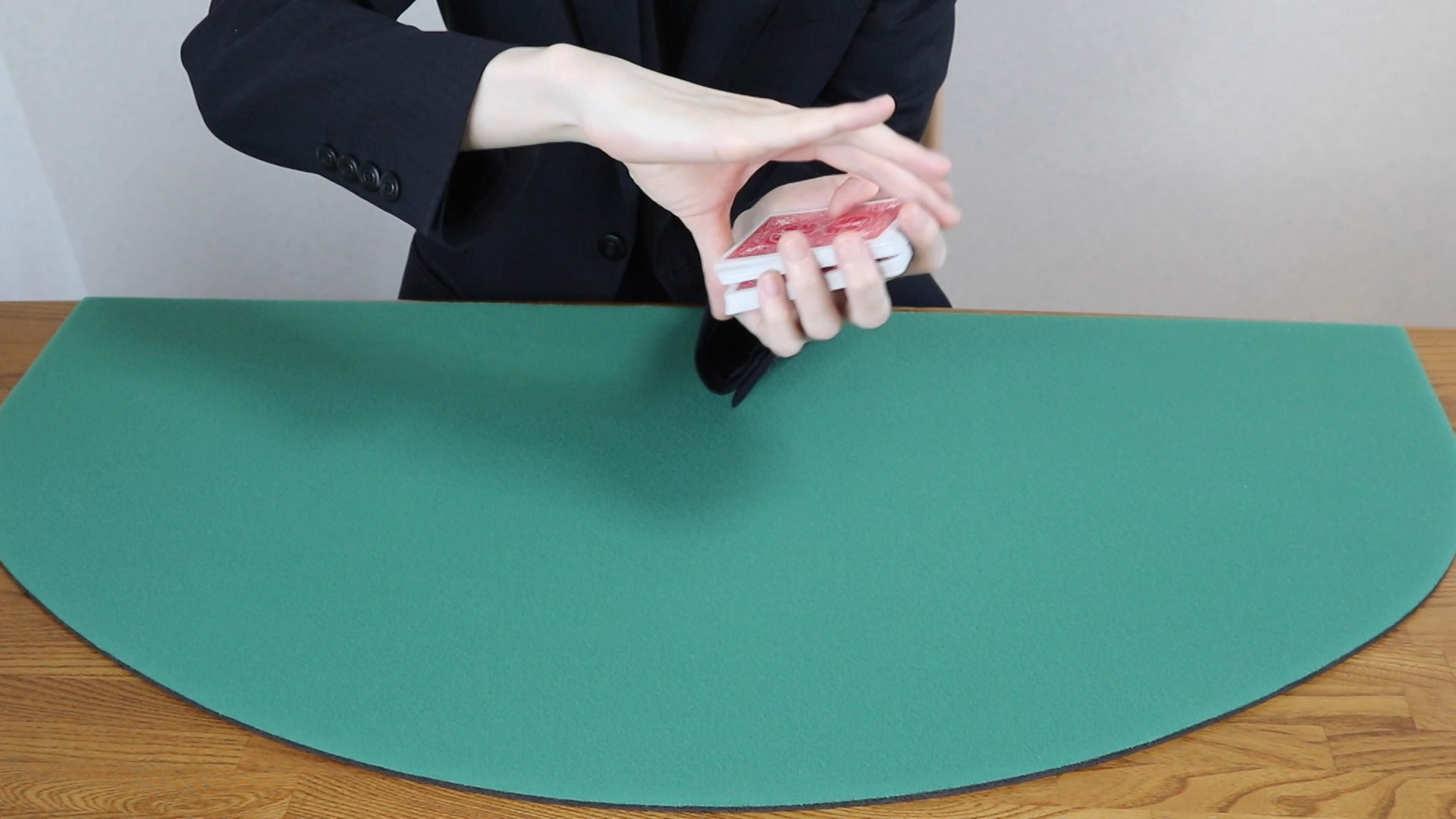 ワイルド・ゲス｜2重3重に驚く衝撃のカード当て | TANECOLE MAGIC