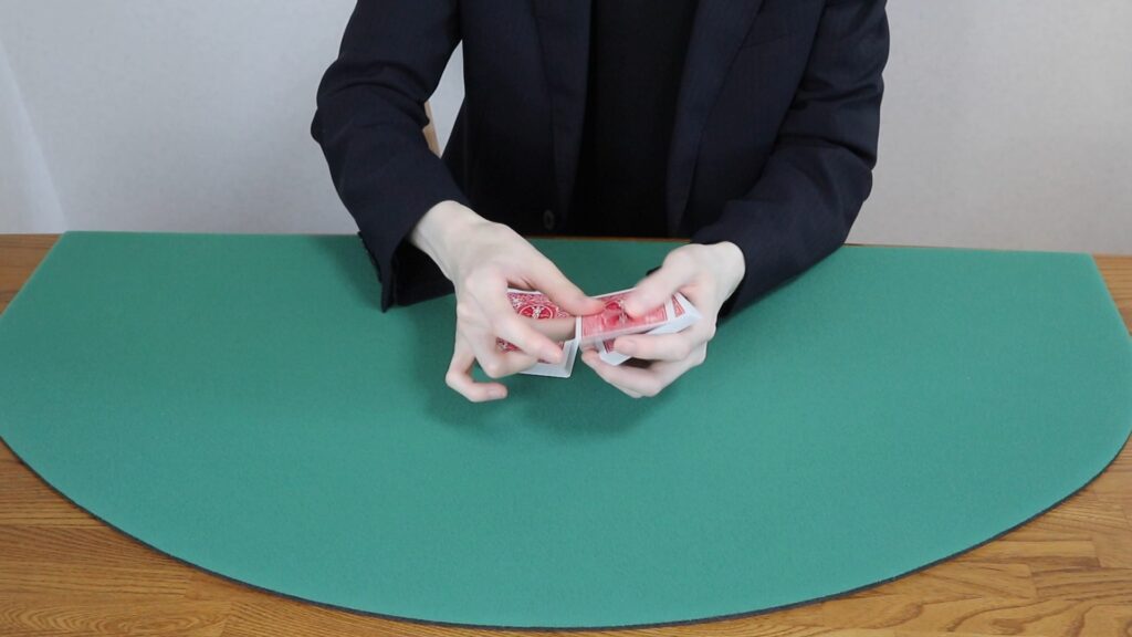 ワイルド・ゲス｜2重3重に驚く衝撃のカード当て | TANECOLE MAGIC