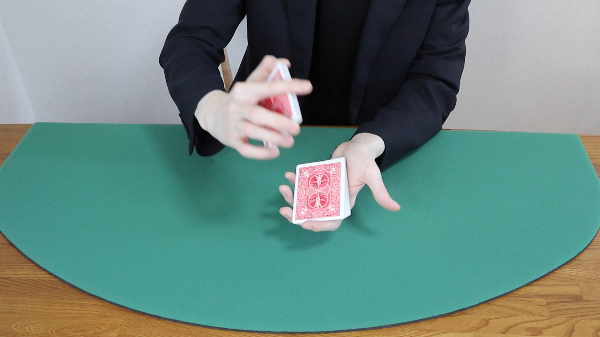 ワイルド・ゲス｜2重3重に驚く衝撃のカード当て | TANECOLE MAGIC